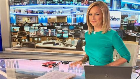Is Sandra Smith Married Details On Her Personal Life Thenetline