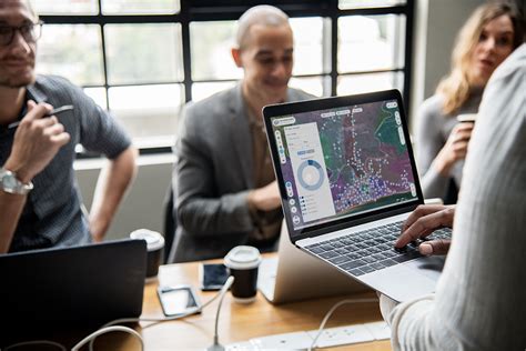 Smartgis Beyond Spatial Technology