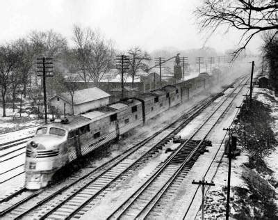 Two CB Q EMD E Locomotives Thunder Through Downer Tumbex