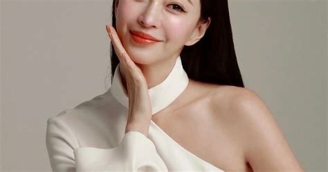 ‘10살 연하 한예슬 과감한 어깨노출 우아한 섹시미