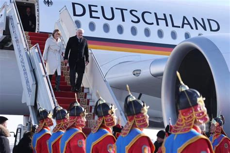 ХБНГУ ын Ерөнхийлөгч Ф В Штайнмайэр төрийн айлчлал хийхээр Монгол Улсад хүрэлцэн ирлээ Atime Mn