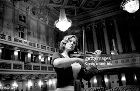 26 Isabelle Van Keulen Photos And High Res Pictures Getty Images