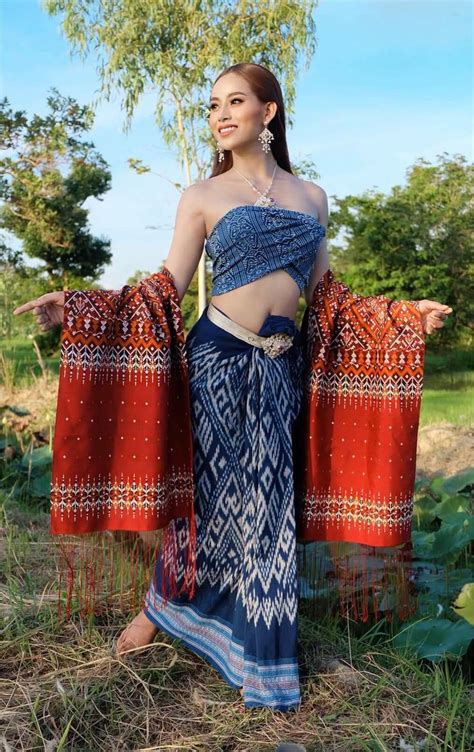 Isan Traditional Costume Thailand 🇹🇭