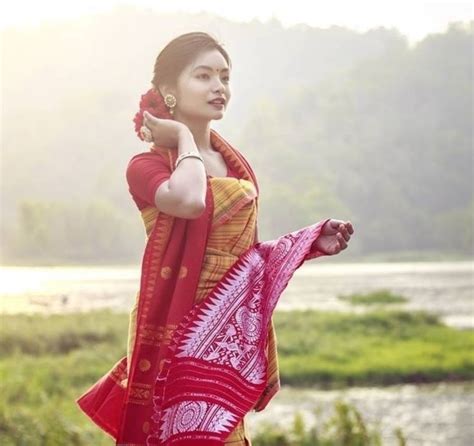 Beautiful Bodo Traditional Dress Dokhona Assam Culture Art