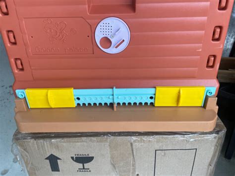 Poly Hive Plastic Hive