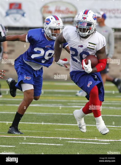 Buffalo Bills Running Back Anthony Dixon 26 Runs Past Corner Back