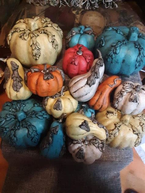 Colorful Pumpkin Table Decor