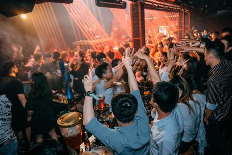 Ảnh Bar Đẹp Chất Chơi Ngầu Nhất Dành Cho Các Cú Đêm