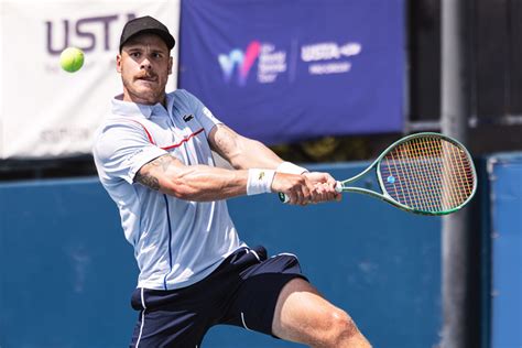 Sell salva cinco match points e chega às quartas em Las Vegas TenisBrasil