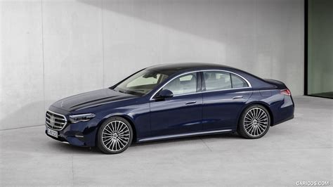 2024 Mercedes Benz E Class Plug In Hybrid Exclusive Line Color Nautic Blue Side Caricos