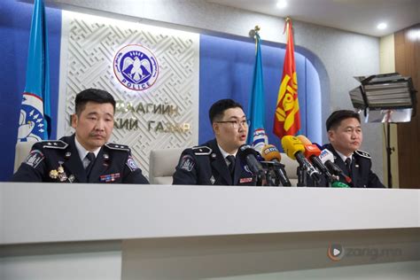 ЦЕГ Таксины жолоочтой хамт явсан иргэний амь насыг хохироогоод жолоочид халдахаар завдсан