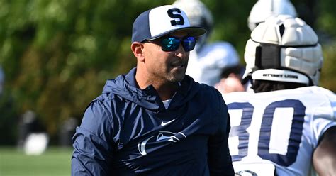 Penn State Coach Taylor Stubblefield Talks Receiver Depth In 2022