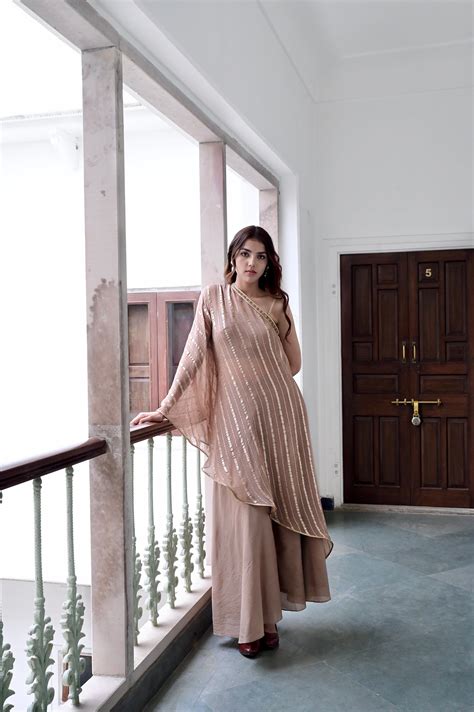 Sunehri Co Ord Set Taro India