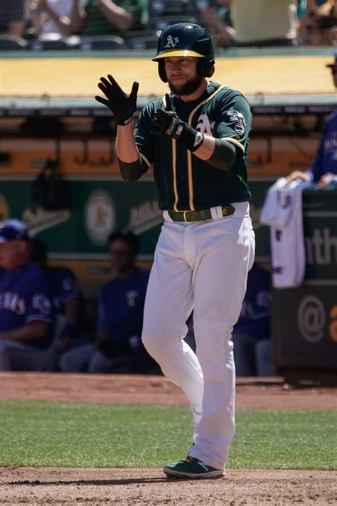 Jed Lowrie Announces Retirement Mlb Trade Rumors