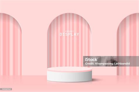 화이트 핑크 3d 실린더 연단 받침대는 3 개의 아치 문과 커튼 배경 앞에 현실적으로 배치됩니다 모형 또는 제품 프레젠테이션을 위한 최소한의 장면 3d 벡터 기하학적 형태