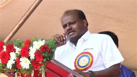 ಕುಂಬಳಕಾಯಿ ಕಳ್ಳ ಎಂದರೆ ಹೆಗಲು ಮುಟ್ಟಿ ನೋಡಿಕೊಂಡನಂತೆ ಕುಮಾರಸ್ವಾಮಿ ಈ ಮಾತು