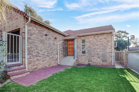 Weltevreden Park Property Houses For Sale In Weltevreden Park