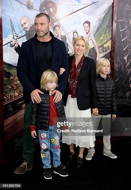 Alexander Pete Schreiber Photos And Premium High Res Pictures Getty