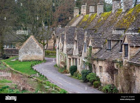 Arlington Row In Bibury Cotswolds Uk Stock Photo Alamy