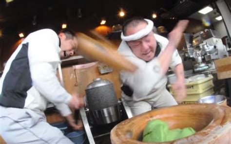 Fastest Mochi Makers In Japan And This Mindblowing Accurate Technique