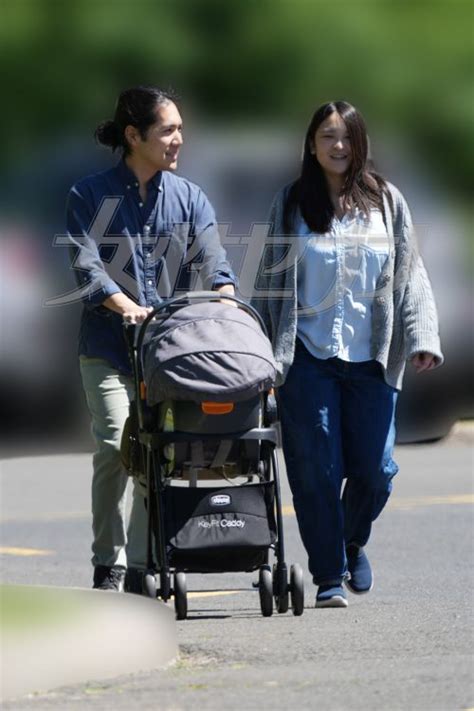 《眞子さん出産》“一卵性母子”と呼ばれた小室圭さんの母・佳代さんが「初孫を抱く日」 知人は「ふたりは一定の距離を保って接している」｜news