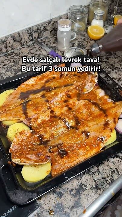 Evde Bol Soslu Salçalı Levrek Tava Tarifi Levrek Balık Youtube
