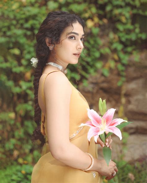 Aakanksha Singh Aakanksha Singh Added A New Photo — In