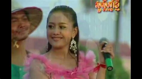 គោចាស់ប៉ះស្មៅខ្ចី Karaoke ភ្លេងសុទ្ធ ឆ្លងឆ្លើយ Youtube