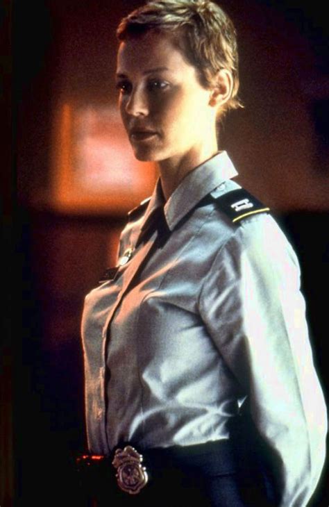 Sala66 — Connie Nielsen En “basic” 2003