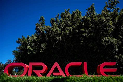oracle s stock is red hot so why is wall street divided