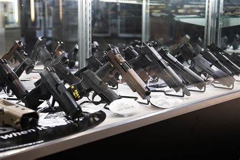年に1100人もの命が警察に奪われるアメリカ その「なぜ」を考えてみる：朝日新聞globe＋