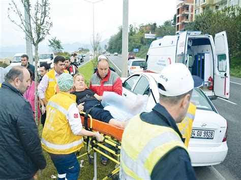 Otomobil Elektrik Direğine Çarptı Yaralı Asayiş Gazete Gerçek