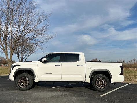 Toyota Tundra 3rd Gen White Fuel Off Road Rebel 6 D681 Wheel Front