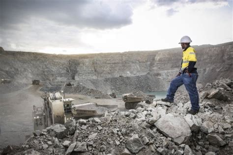 Red Rock Resources Set To Adopt New Strategy Bulls N Bears