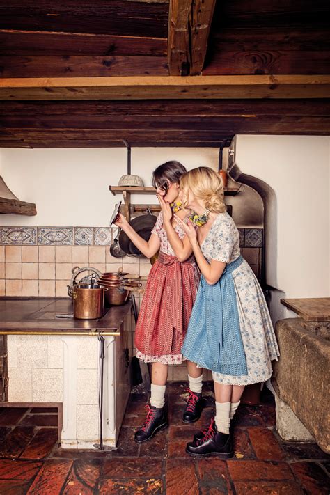 Baumwoll Traditionsdirndl Blau Janandina Trachten