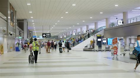 Crowded Of Passenger In Arrival Hall Baggage Claim Area From Inblound