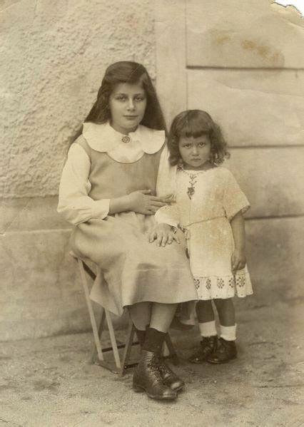 Die Goldene Adele Restitution Von Kunstgegenständen In Österreich