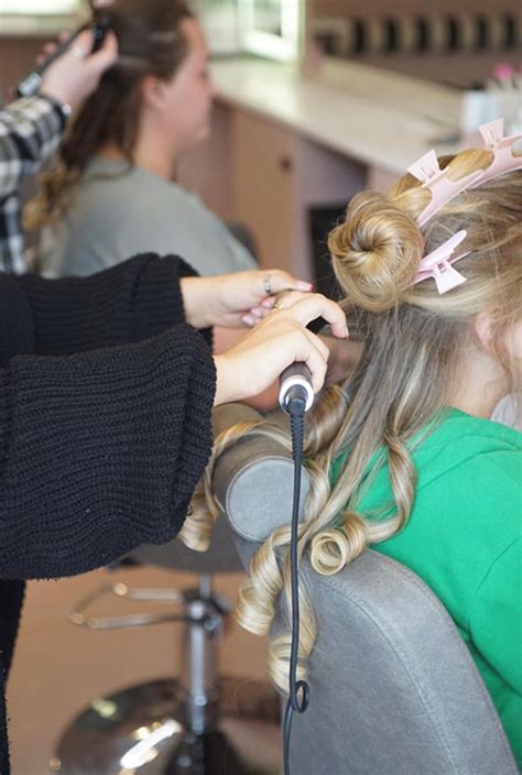 Hair And Makeup Lessons Jasmin French