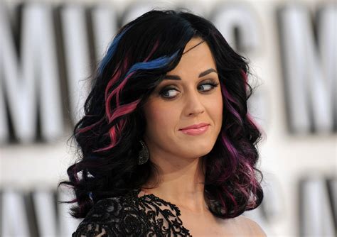 Katy Perry Scrolller