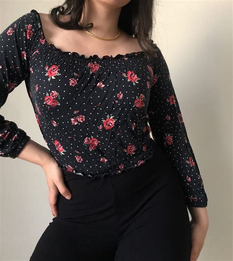 Navy Blue Floral Off Shoulder Crop Top Repete