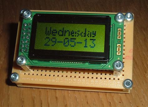 Tynemouth Software Battery Powered LCD Desk Clock