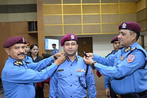 २१ जना प्रहरी उपरीक्षकलाई दर्ज्यानी चिह्न प्रदान Kathmandu Pati