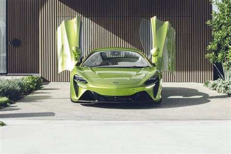 2023 McLaren Artura Review McLaren Artura