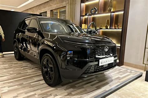 2023 Tata Safari Facelift Dark Edition In The Flesh In Person Images