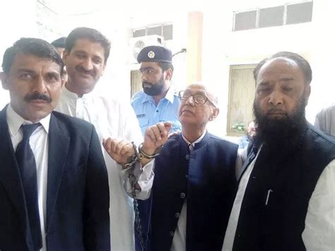 Ex Pm Nawazs Adviser Irfan Siddiqui Sent On 14 Day Judicial Remand