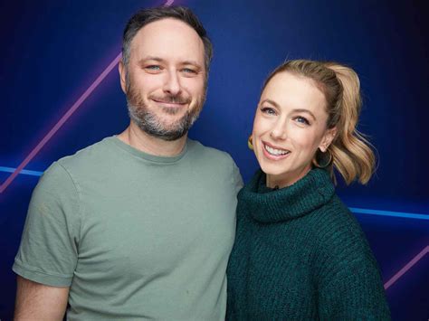 Who Is Iliza Shlesingers Husband All About Noah Galuten