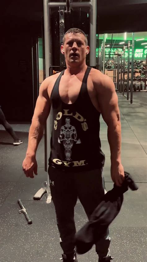 Hollyoaks Off The Charts James Sutton Showing Of His Physique On Insta Story