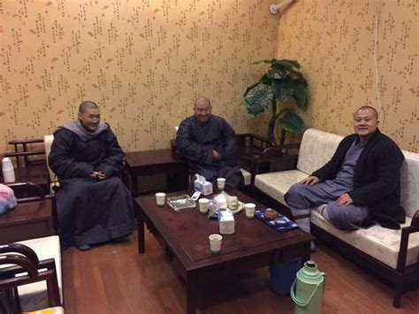嵩山少林寺和尚，支持武僧一龍打敗西提猜！表示：一龍加油！ 每日頭條