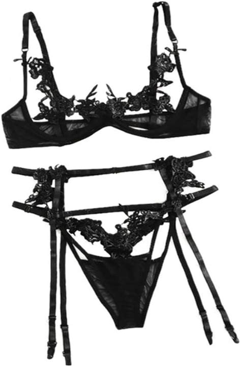 سكس قطع الملابس