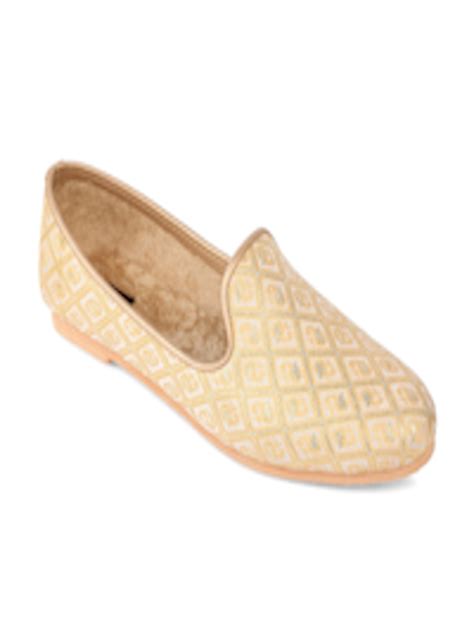 Buy Desi Colour Men Gold Toned Woven Design Loafers Casual Shoes For